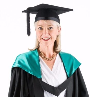 HIRE FULL SET – QUT Master of Education – The Gown Chick