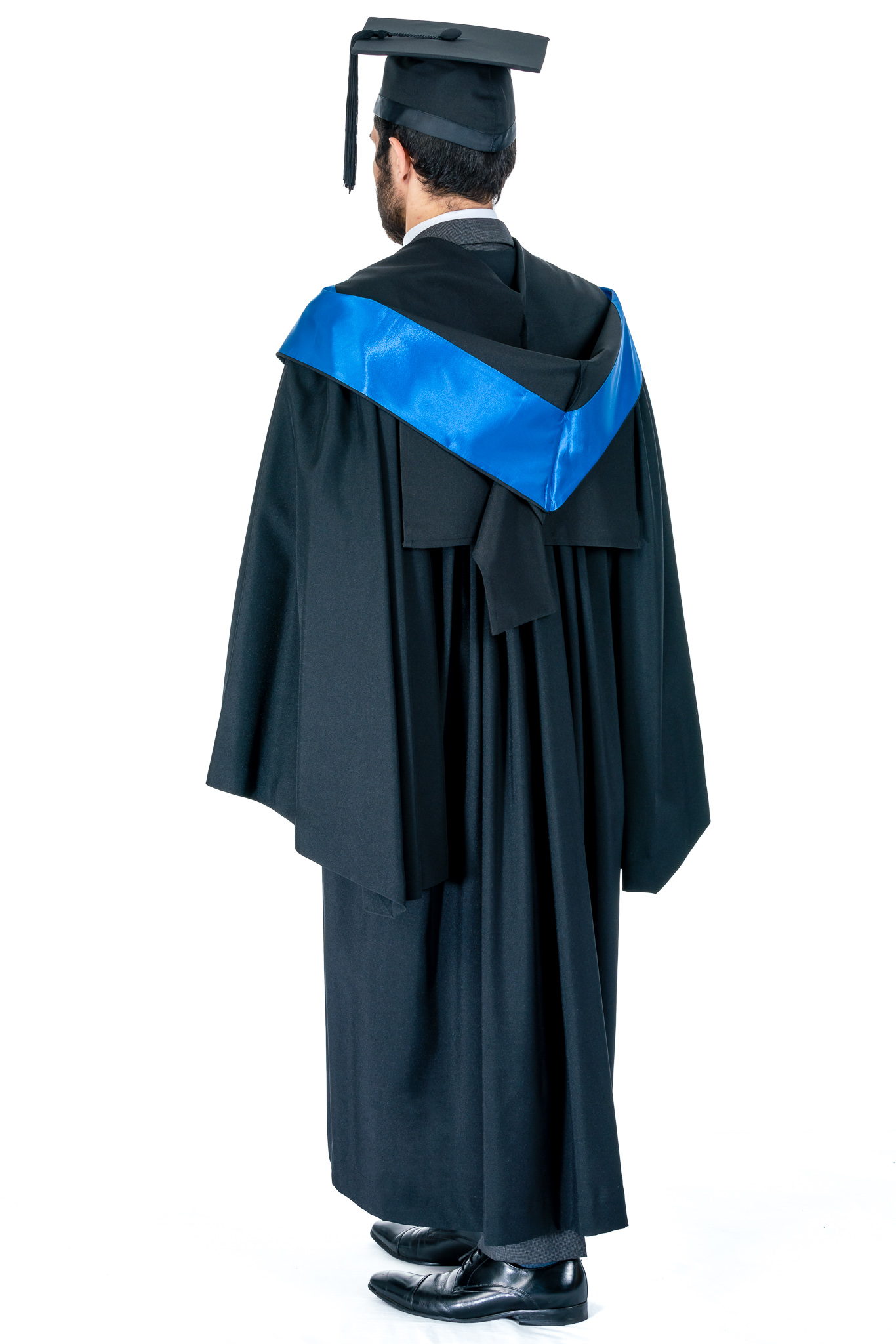 GRADUATION GOWN HIRE QUT BACHELOR FULL SET | The Gown Chick